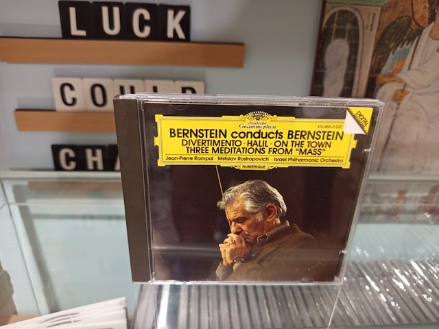 Bernstein conducts Bernstein Deutsche Grammophon