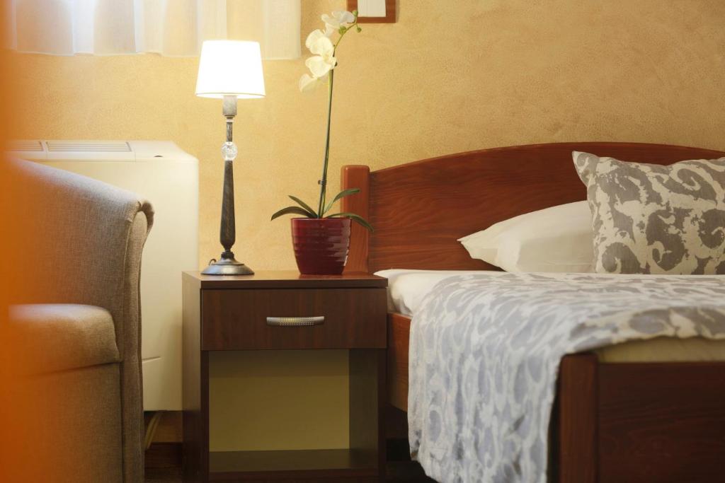 Accommodation Tara