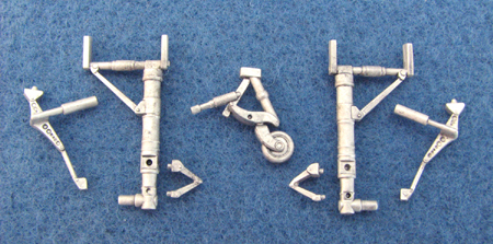 Scale Aircraft Conversions 48115 Mitsubishi Ki-46 Dinah - Landing Gear (designed to be used with Tamiya kits)
