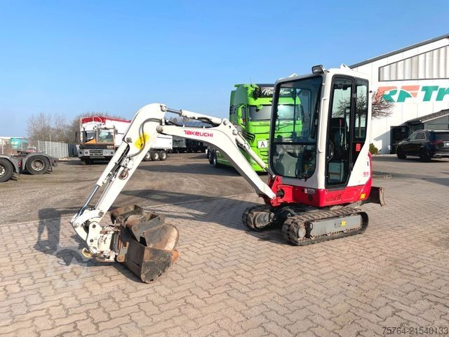 Mini bager
TAKEUCHI TB 216/Powertilt/ Verbreiterbar/TOP ZUSTAND!