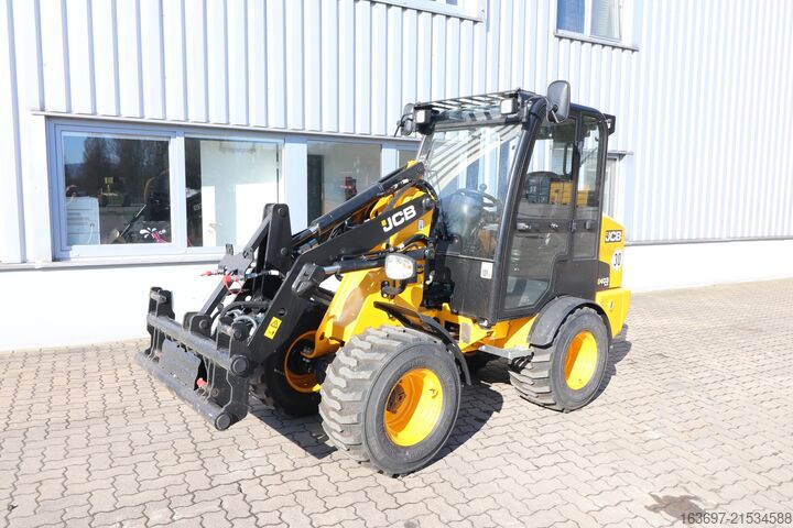 Utovarivač
JCB 403 PLUS