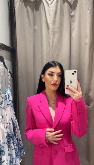 Zara viralni sako pink boja