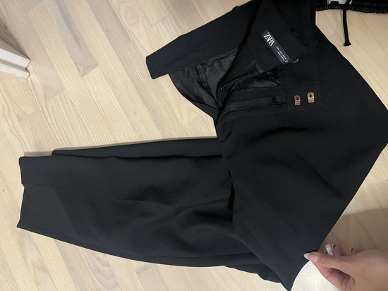 Zara duboke cigaret pantalone