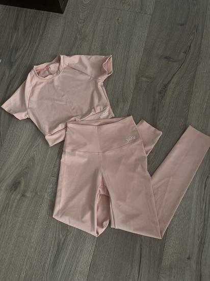 NOV komplet za trening- bebi roze, PRELEP