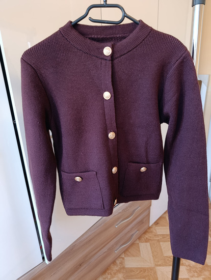 Dzemper nov S/M vel.