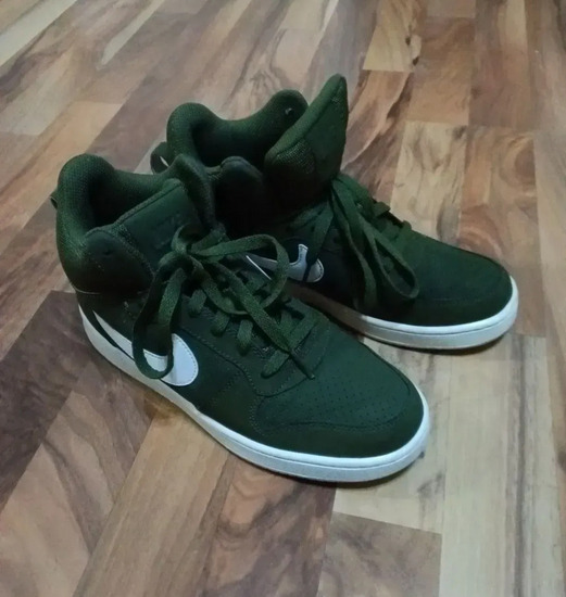 Nike court borough mid original 39