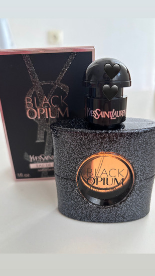 Black Opium YSL parfem, 30 ml