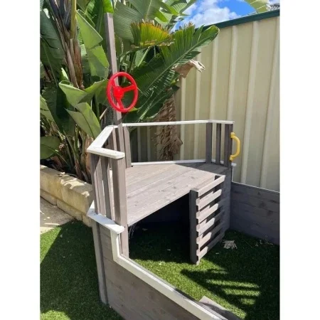Kinder home dečija drvena penjalica piratski brod sa toboganom i peskarnikom kinder home – za dvorište i baštu, 310×320×180 cm ( C601 )