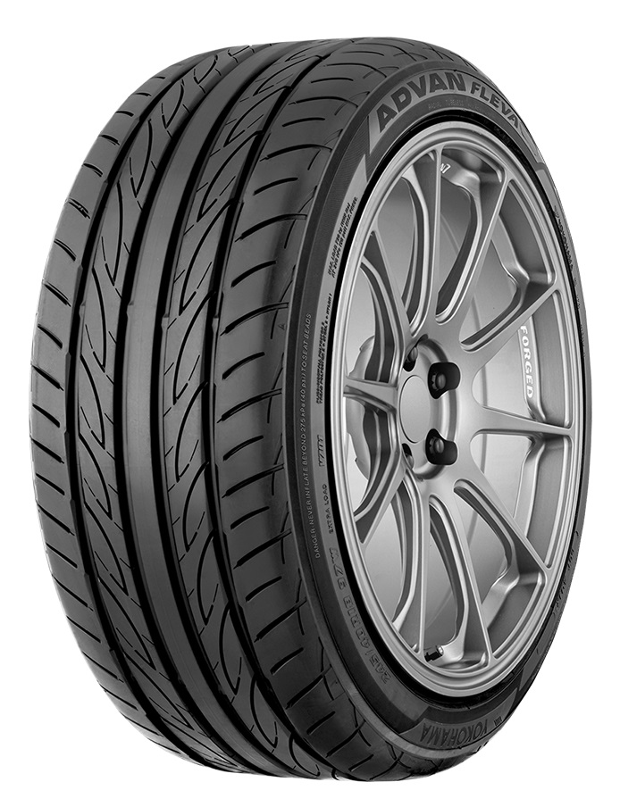 YOKOHAMA ADVAN FLEVA V701
205/40 R18 86W