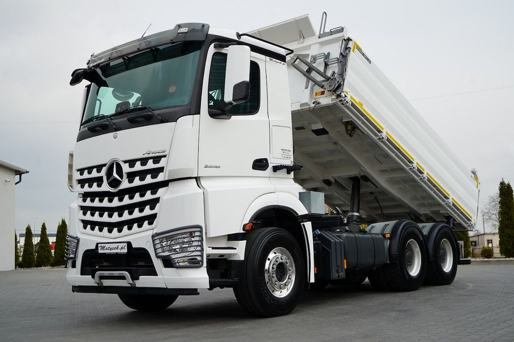 Mercedes-Benz AROCS 2658 kiper