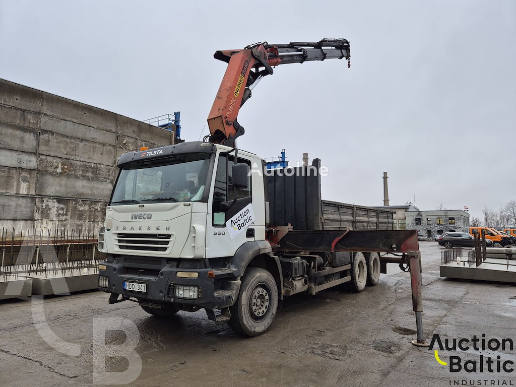Prodaje se IVECO AD260T35 kiper na aukciji
