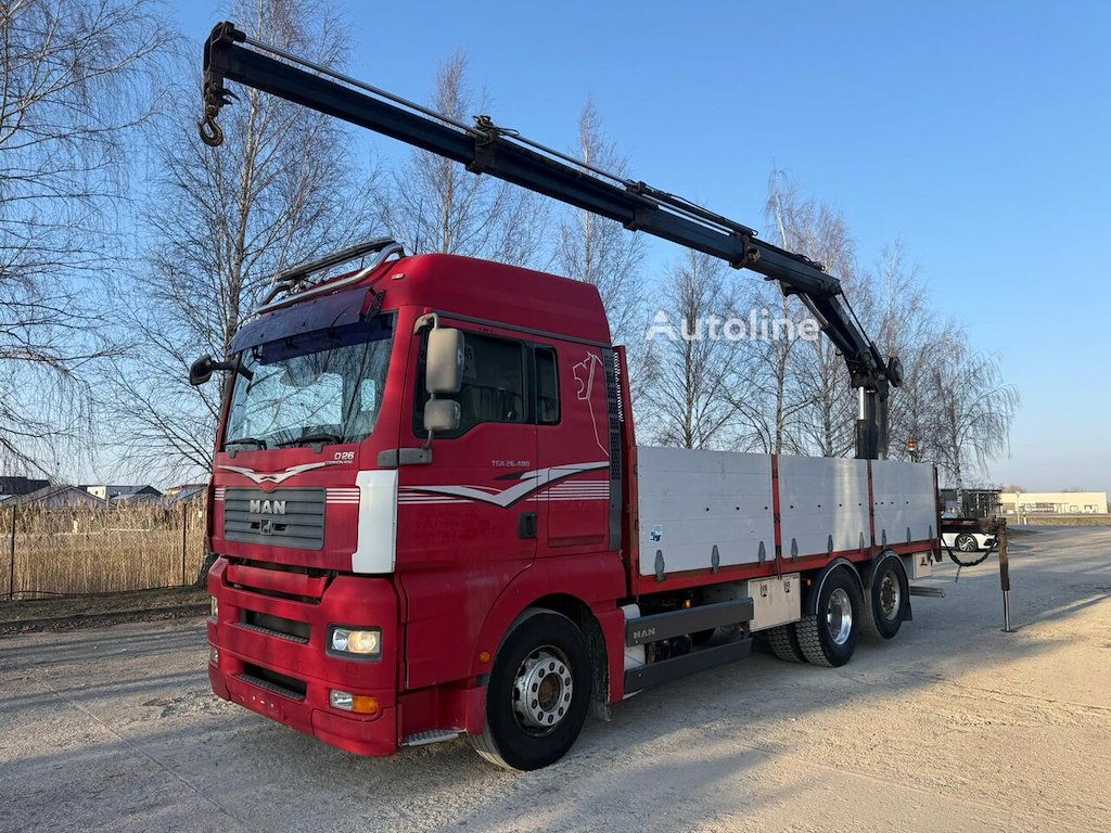 MAN TGA 26.480 + HIAB 144 E-3 kamion s ravnom platformom