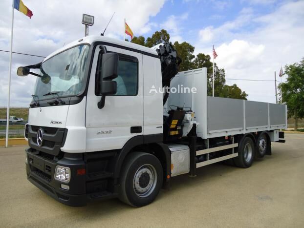 Mercedes-Benz ACTROS 25 32 kamion s ravnom platformom