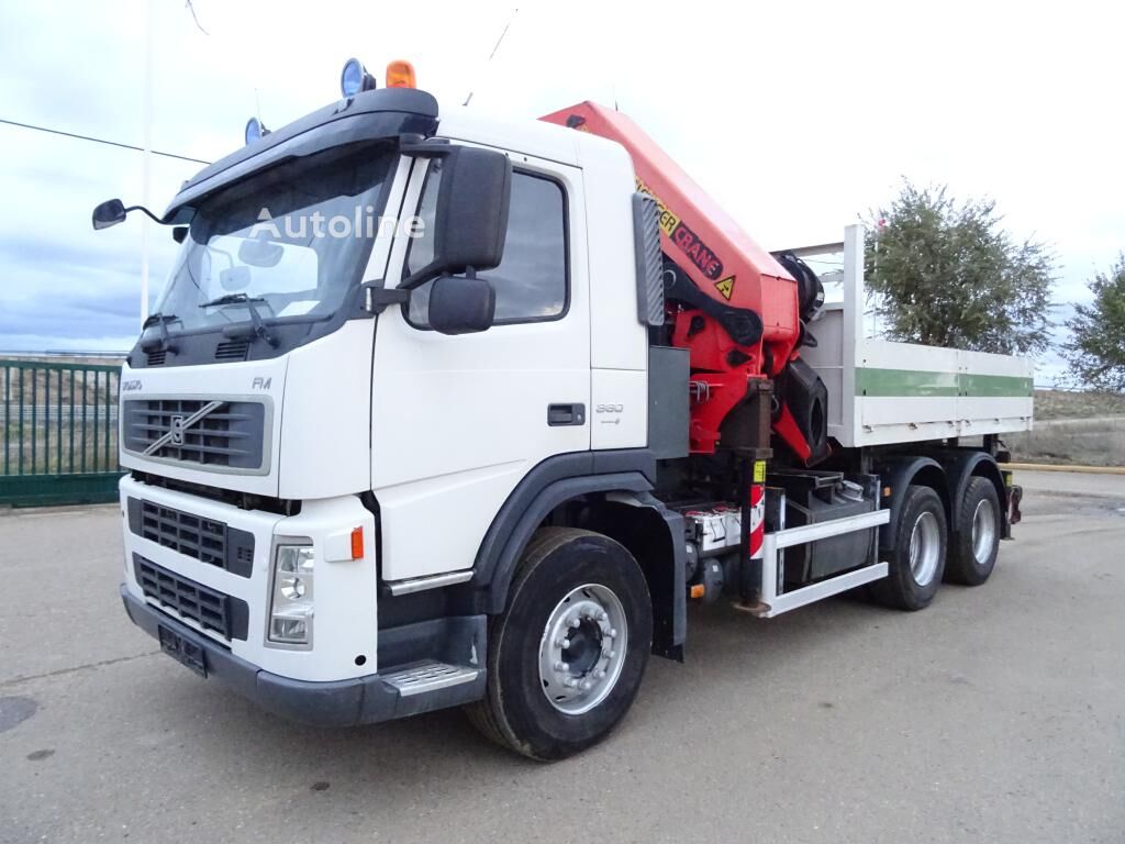 Volvo FM 360 kamion s ravnom platformom