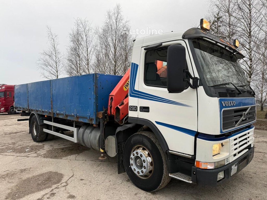 Volvo FM7 Palfinger PK10000 kamion s ravnom platformom