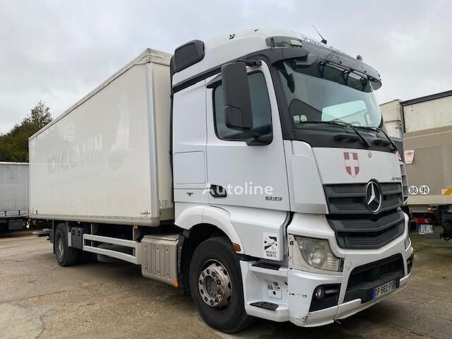 Mercedes-Benz Actros 1833 kamion furgon