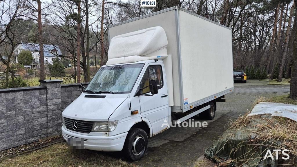 Mercedes-Benz Sprinter 412D kamion furgon