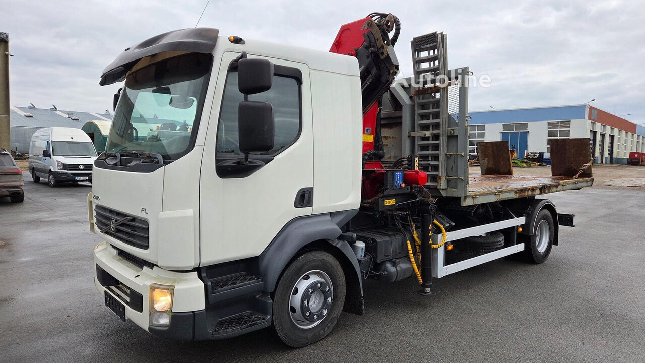 Volvo FL280 4X2 HMF 1560 + platform kamion platforma