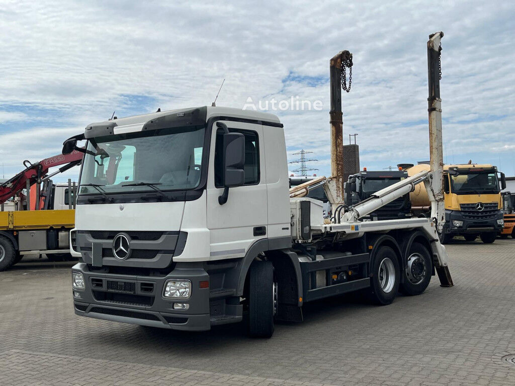 Mercedes-Benz Actros 2541 kamion autopodizač kontejnera