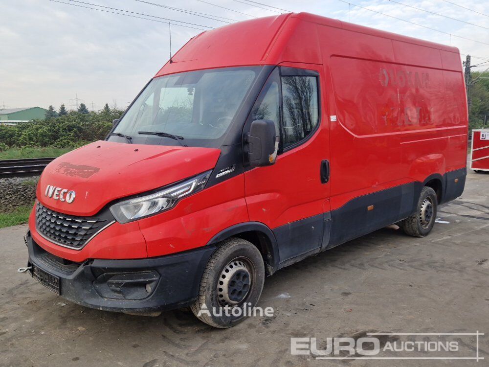 Prodaje se IVECO Daily minibus furgon na aukciji