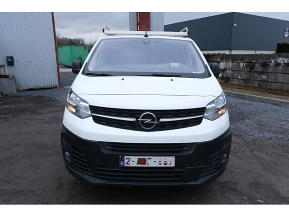 Prodaje se Opel Vivaro minibus furgon na aukciji