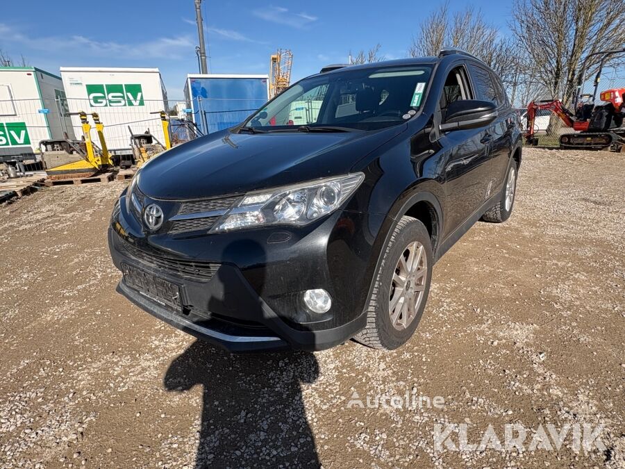 Prodaje se Toyota RAV 4 minibus furgon na aukciji
