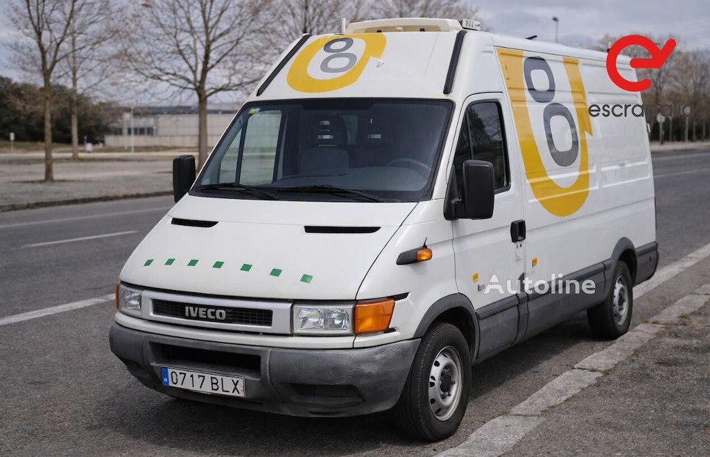 Prodaje se IVECO Daily 35S11 minibus furgon na aukciji