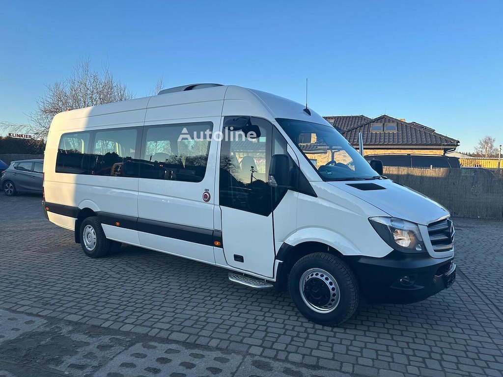 Mercedes-Benz Sprinter putnički minibus