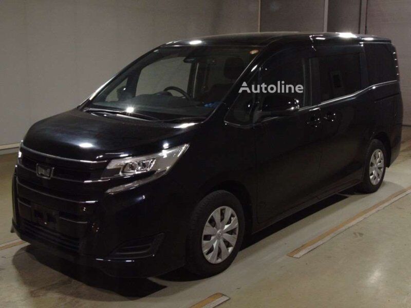 Toyota NOAH putnički minibus