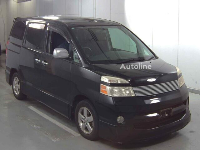 Toyota VOXY putnički minibus