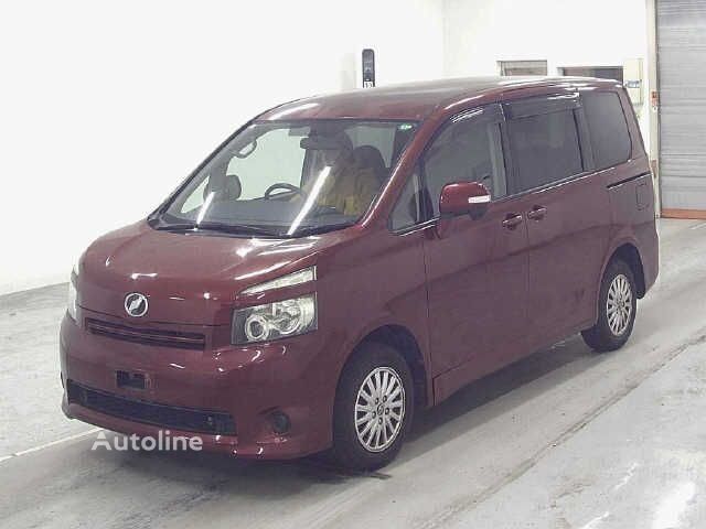 Toyota VOXY putnički minibus