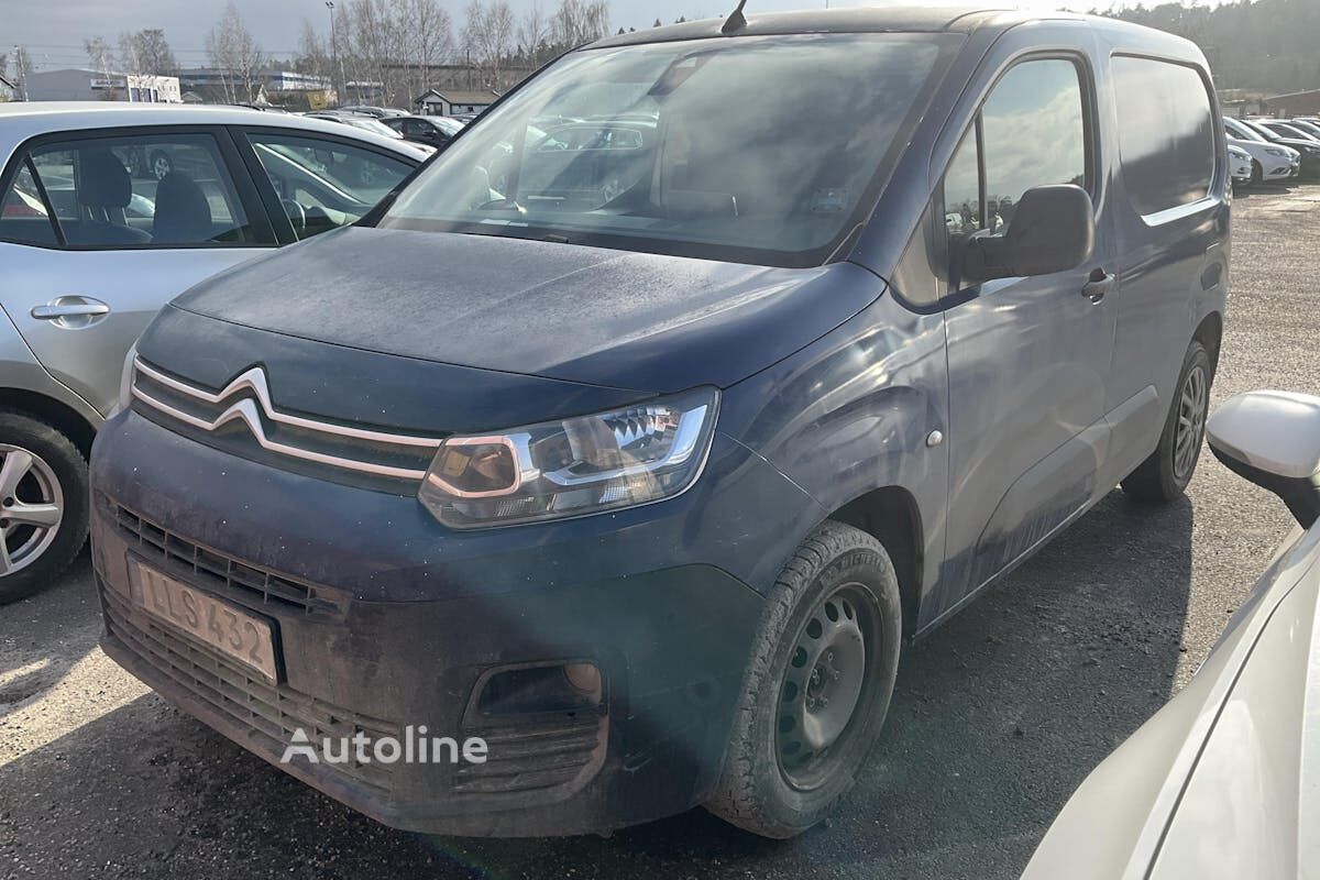 Prodaje se Citroen Berlingo laki furgon na aukciji
