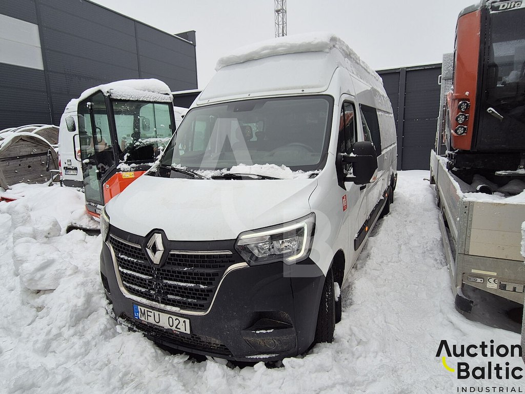 Prodaje se Renault Master Multicab kombi minibus na aukciji