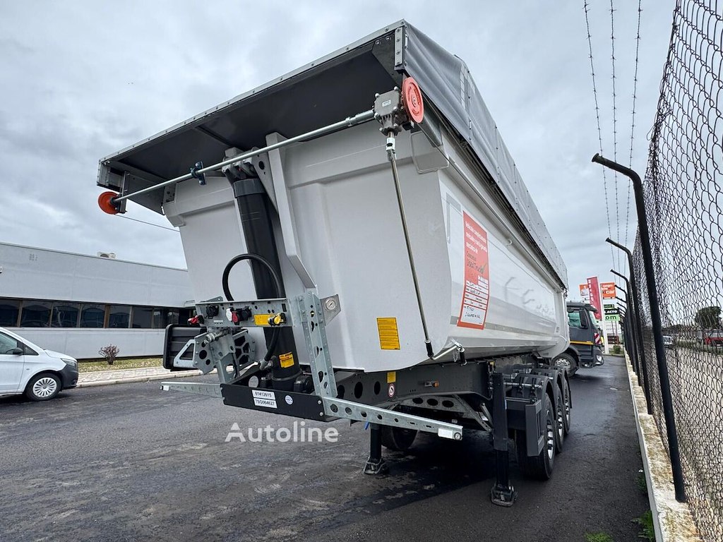 Nova Schmitz Cargobull poluprikolica kipera