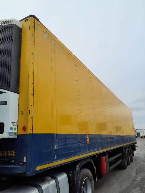 Schmitz Cargobull Trailer Reefer Double Stock Straight poluprikolica hladnjača (640646)