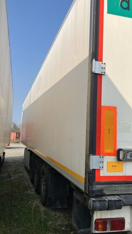 Krone Trailer Reefer Standard Straight poluprikolica hladnjača
