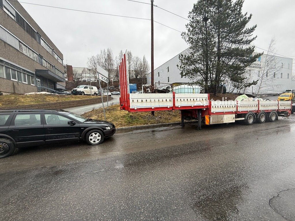 Prodaje se Maur Bilpåbygg Jumbo semitrailer poluprikolicu sa niskom platformom na aukciji