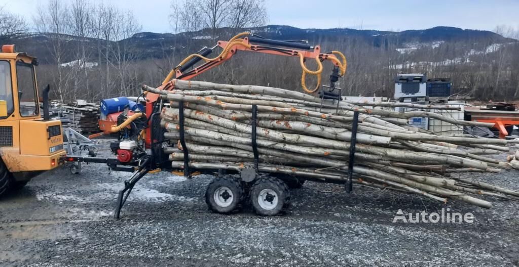 Prodaje se Tømmervogn med Kran og Robson drift šumarsku prikolicu na aukciji