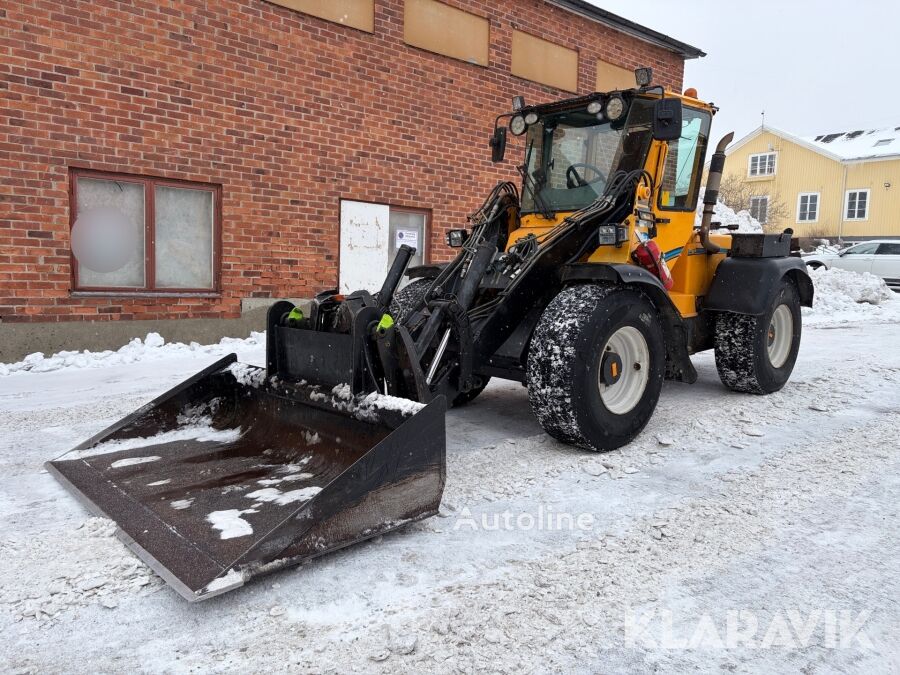 Prodaje se Wille 855C univerzalnu komunalnu mašinu na aukciji