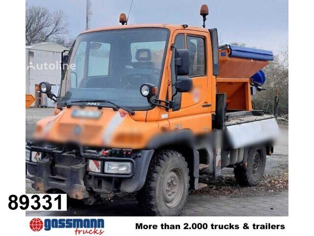 Mercedes-Benz Unimog U 300 univerzalna komunalna mašina