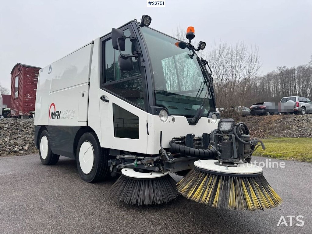 Aebi Schmidt Aebi MFH2500 sweeper vozilo za čišćenje ulica
