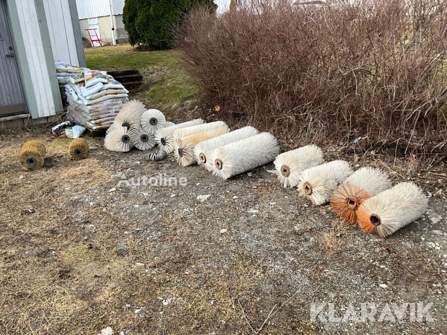 Prodaje se Sopborstar 17st vozilo za čišćenje ulica na aukciji