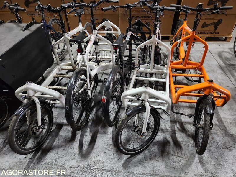 Prodaje se Lot de 13 vélos électriques bullitts bicikl na aukciji
