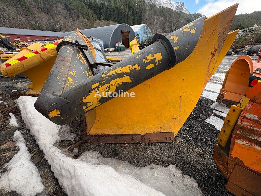 Prodaje se Steinsland Andre STEINSLAND TV270 med parallellogram raonik za sneg na aukciji