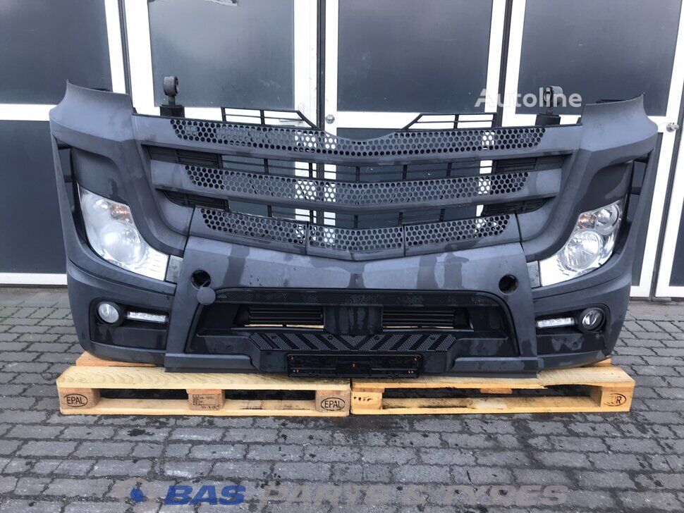 Mercedes-Benz Actros MP4 Mercedes A 960 310 23 22 branik za kamiona