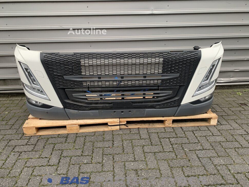 Volvo FM5 84274554 branik za Volvo FM5 kamiona