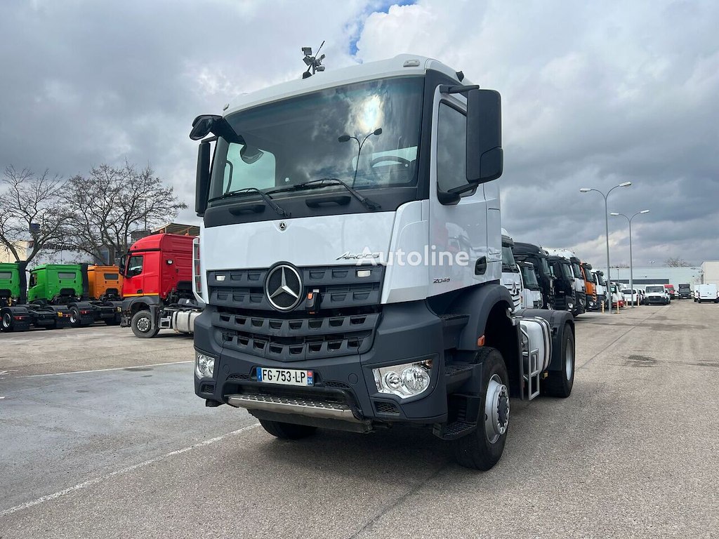 Mercedes-Benz Arocs tegljač