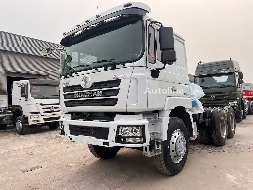 Shacman F3000 tegljač
