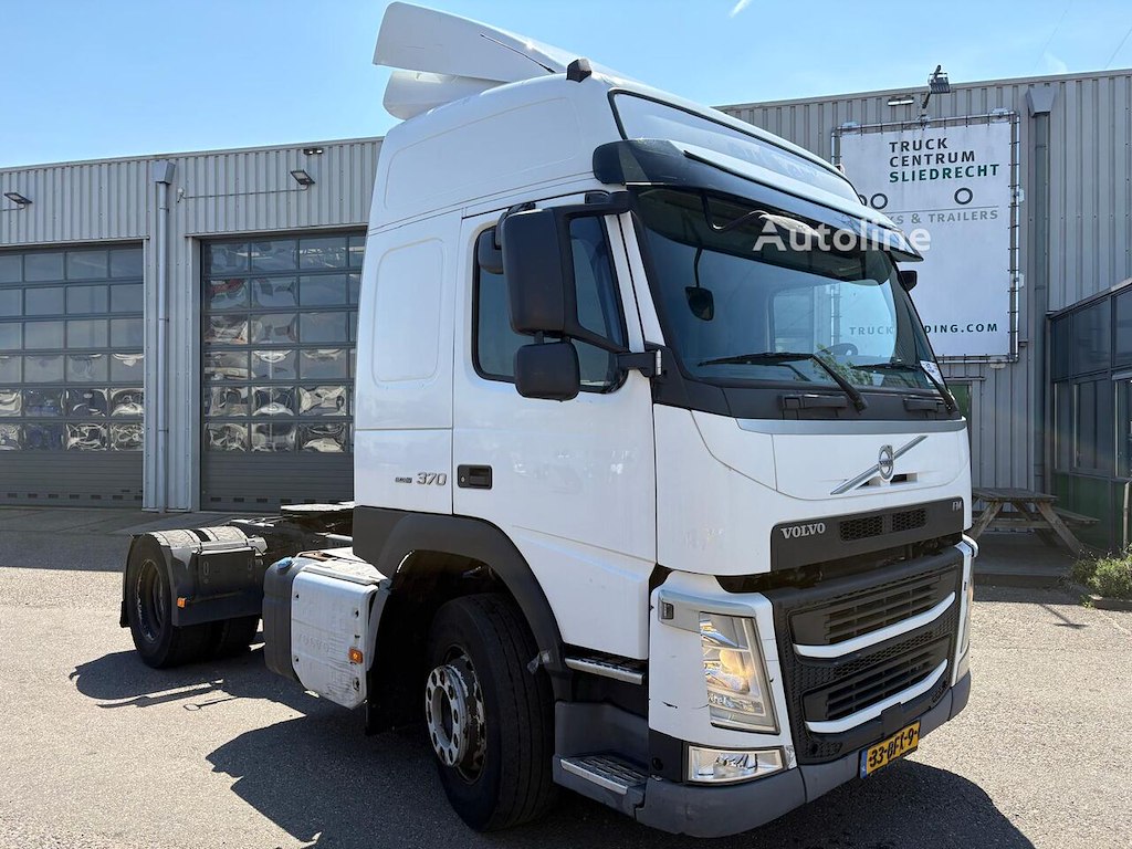 Volvo FM 370 Slaapcabine,spoiler luchtvering,NL truck,VEB tegljač