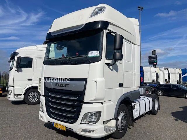 DAF XF 450 8xSuperspacecab,SSC,Toplights,NL truck,MX retarder tegljač